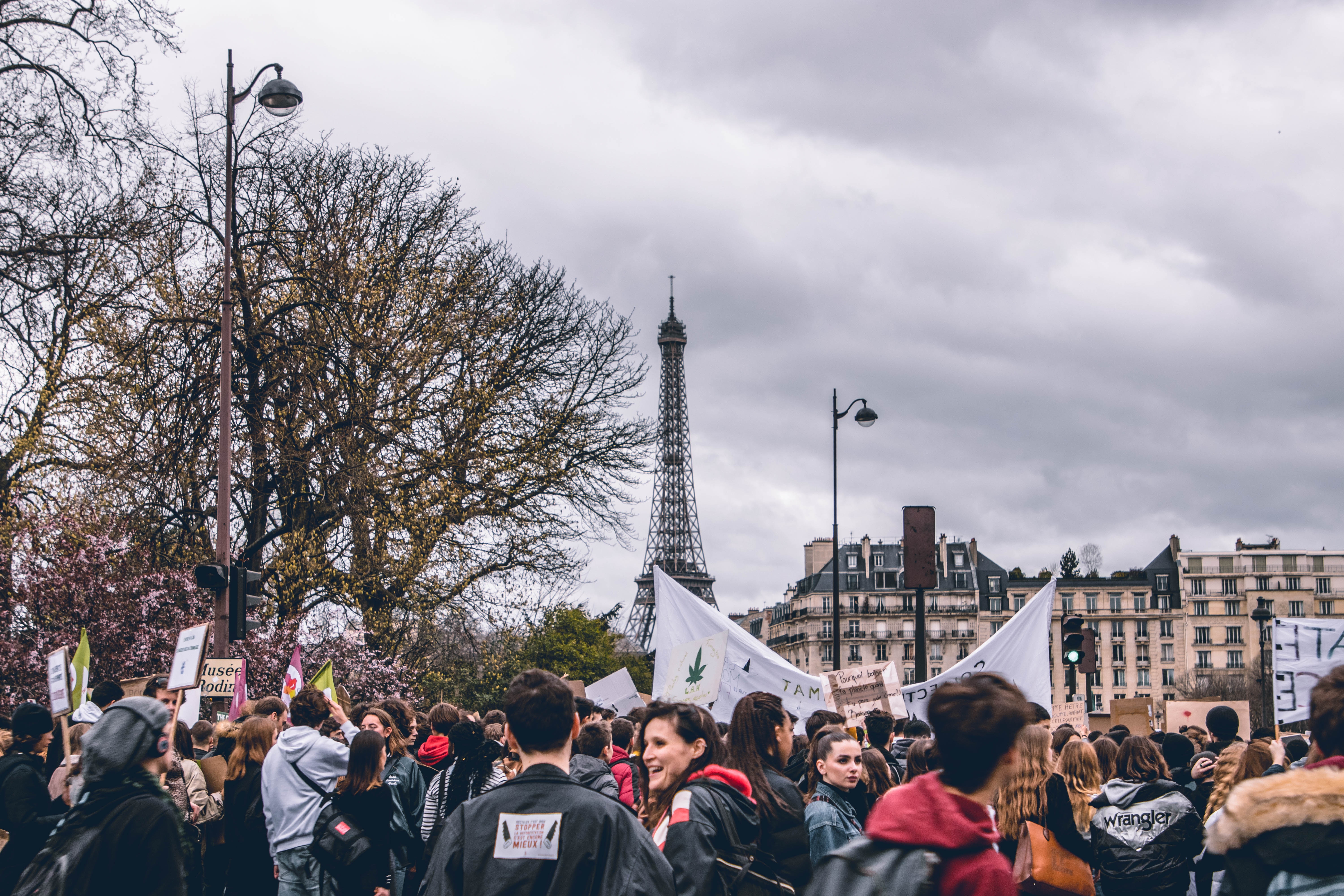French counter-terrorism targets climate activists - Terrorism - Issues ...